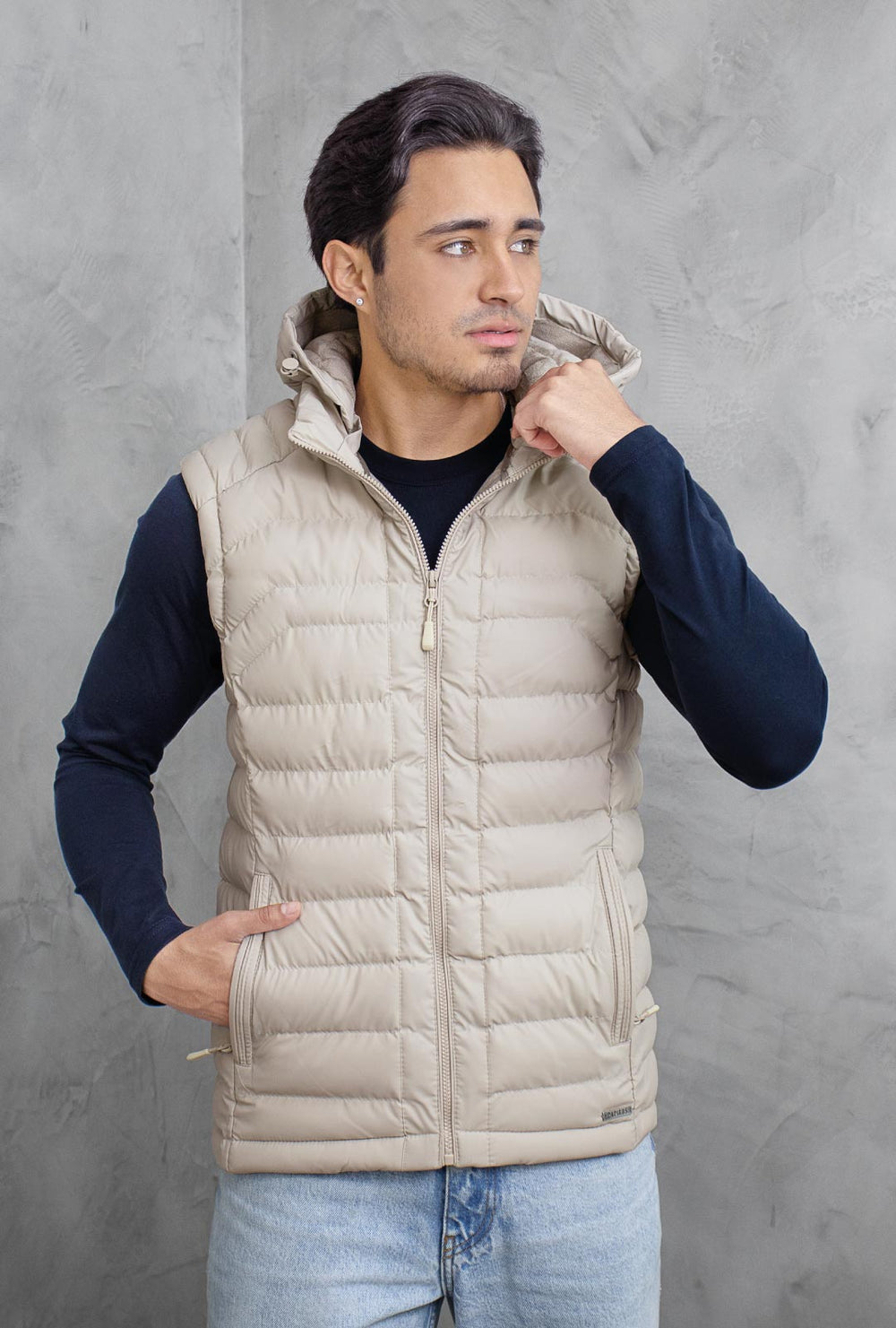 Chaleco básico capucha para hombre | Papiros Denim